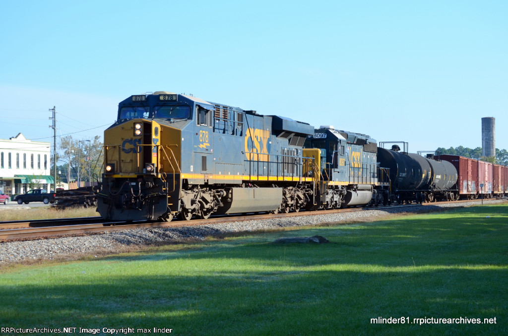 CSX 878